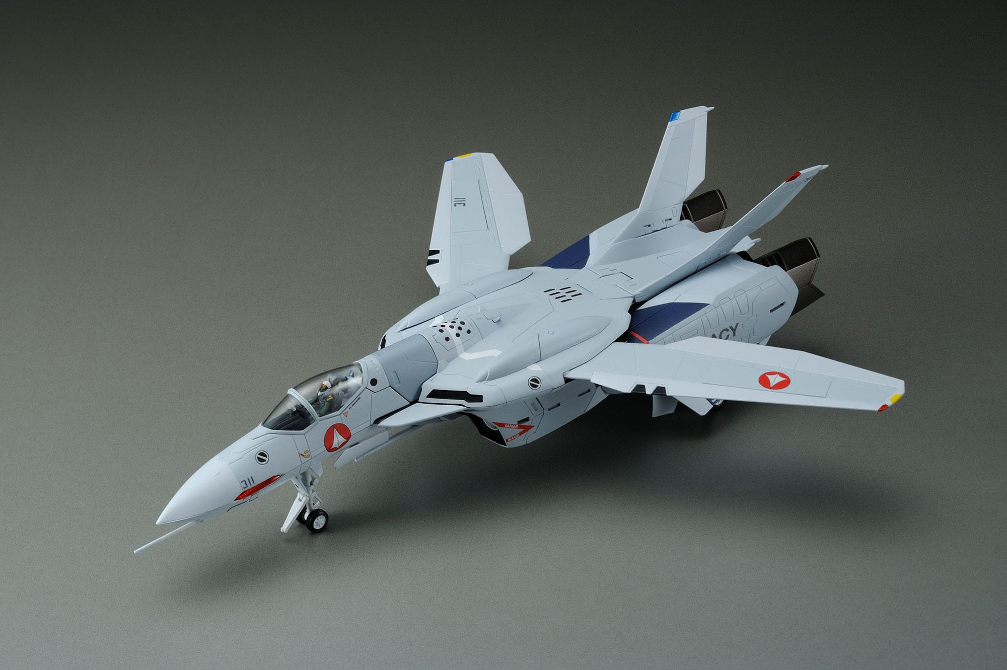Macross Zero - Scale Action Figure - VF-0A Phoenix (Kudo Mounted ...